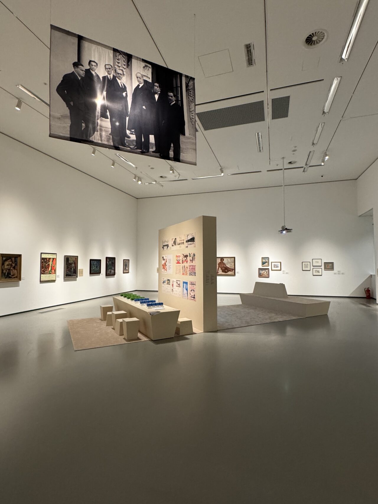 Illustrations of children’s books in the Interwar period – ieva